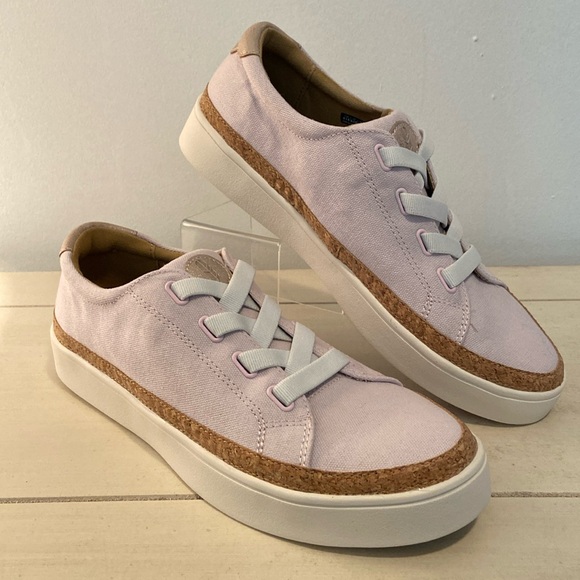 REVITALIGN | Shoes | Revitalign Orthotic Gore Lace Slip On Sneaker ...